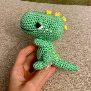 PATTERN: Viktor the Velociraptor Crochet Raptor Pattern Amigurumi ...