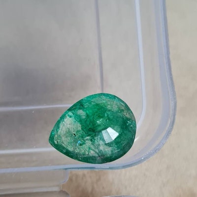 100% Natural Beryl Emerald Faceted Gemstone, 4.50 Cts Rectangle Shape ...