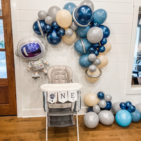 Astronaut Balloon Garland Kit, Outer Space Theme Birthday Decorations ...