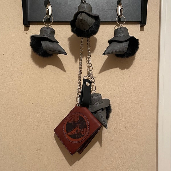 Cryptid Character Sheet Dnd: Mothman, Fresno Nightcrawlers, Cthulhu ...