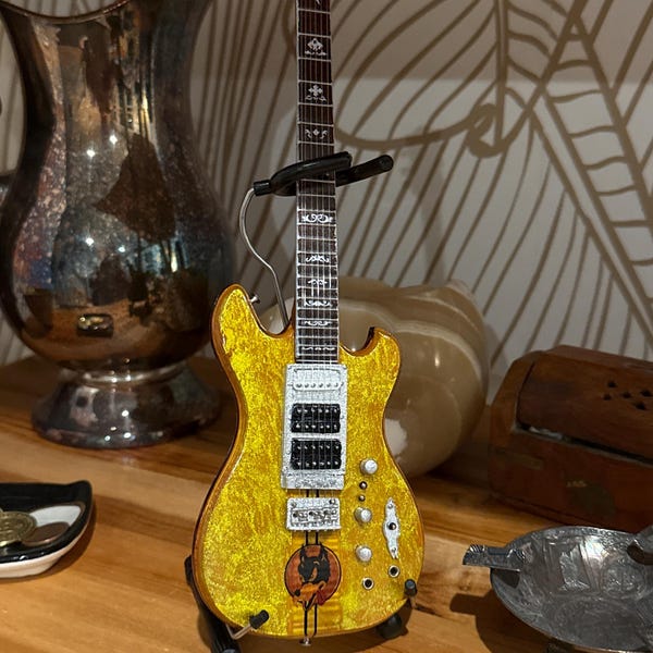 Jimi Hendrix Ebony Gibson® Flying V Mini Guitar Model Replica Left ...