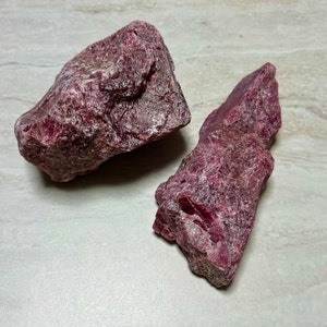 Raw Rhodonite Stone 8 Sizes .5 7 Rough Rhodonite Crystal Pink Rhodonite ...