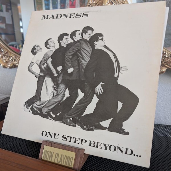 Now Playing Album Cover Display, Vinyl Record Stand, Vinyl Record ...