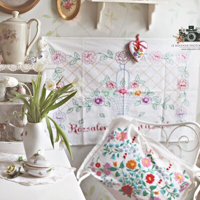 Hungarian Embroidered Centerpiece Hand Embroidered Table - Etsy