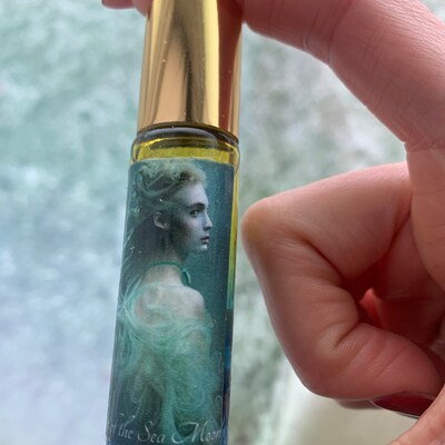 Simply Honey. Sweet, Golden, Wild. 10 Ml Roller Ball. - Etsy