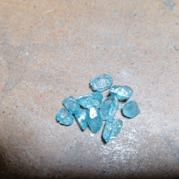 AAA Blue Zircon Rough Stones: Natural Raw Gemstone Crystals, 10 Pieces ...