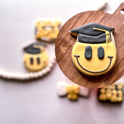 Hippie Groovy Retro Grad Smiley Face Cookie Cutter - Etsy