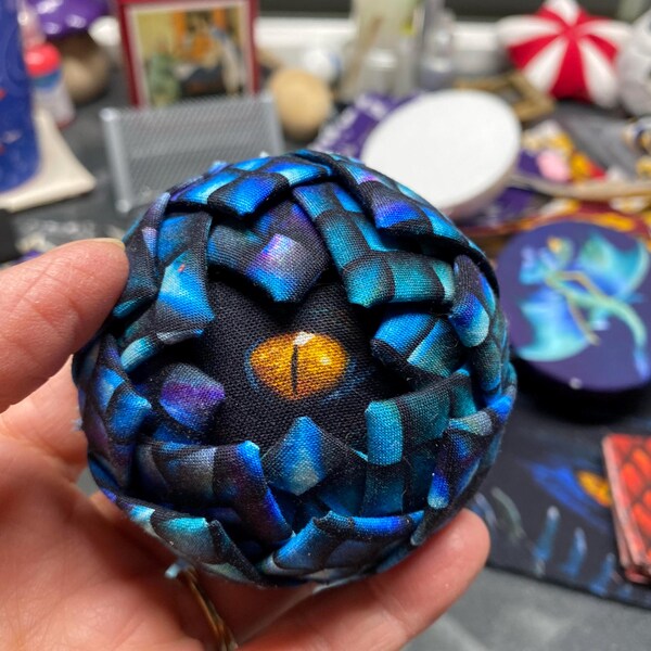 Blue Floral Calico on Cream Quilting Cotton Small Print Country Calico ...