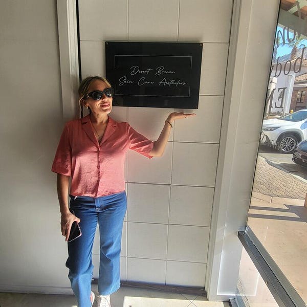 Arched QR Code Social Media Sign - 6x7.75" Scannable Table Desk Signage ...