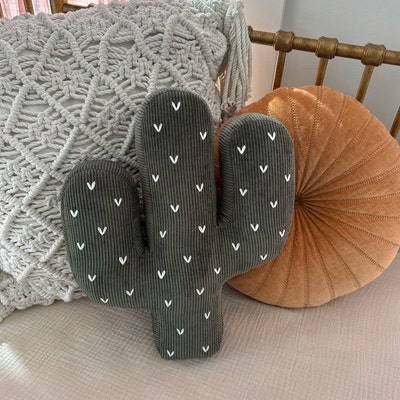 Cursive Name Velvet Pillow zoe , Educational Toy, Initial Cushion ...