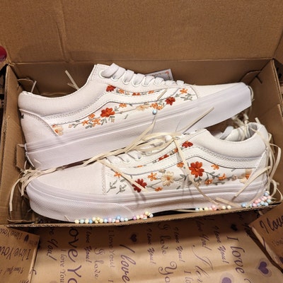 Bridal Flowers Embroidered Vans Wedding, Custom Vans Embroidered ...