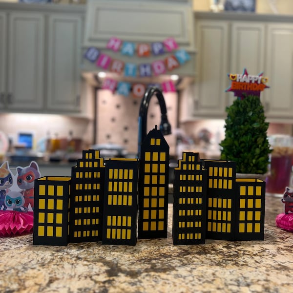 3D Paper Skyscraper Set | Superhero Party Cityscape Centerpiece for ...