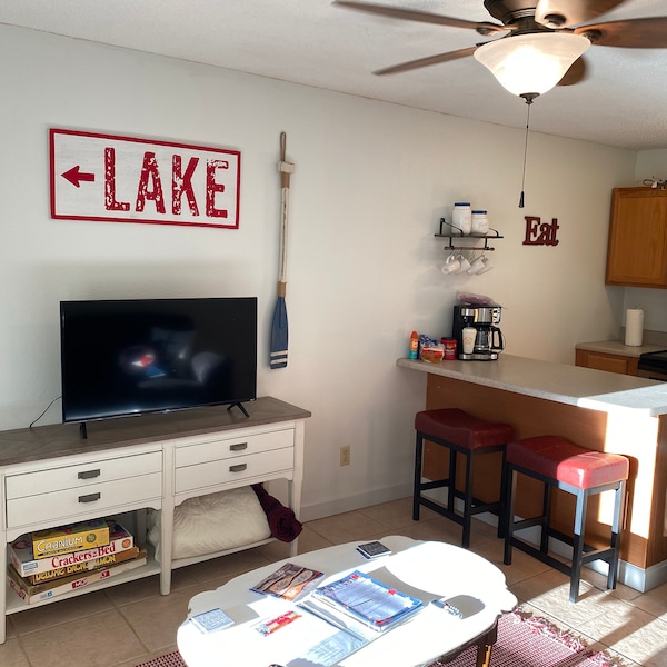Large Lake Arrow Sign, Choose Your Size, Rustic Lake Decor, Lake House ...