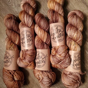 Mighty Pine Hand Dyed Yarn Tonal Green Pine Green - Etsy