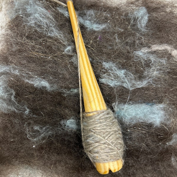 Pine Dealgan Drop Spindle: Scottish Hand Spinning Tool - Etsy