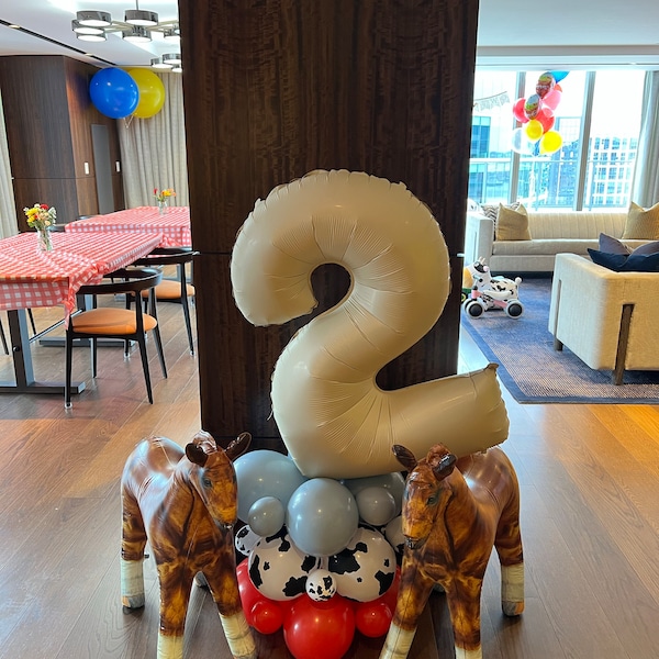 Cow Print Balloon Tower Kit | First Rodeo Barnyard Balloon Tower | Fog ...