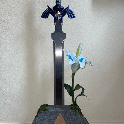 Legend of Zelda Triforce Display Pedestal of Time for Master Sword ...