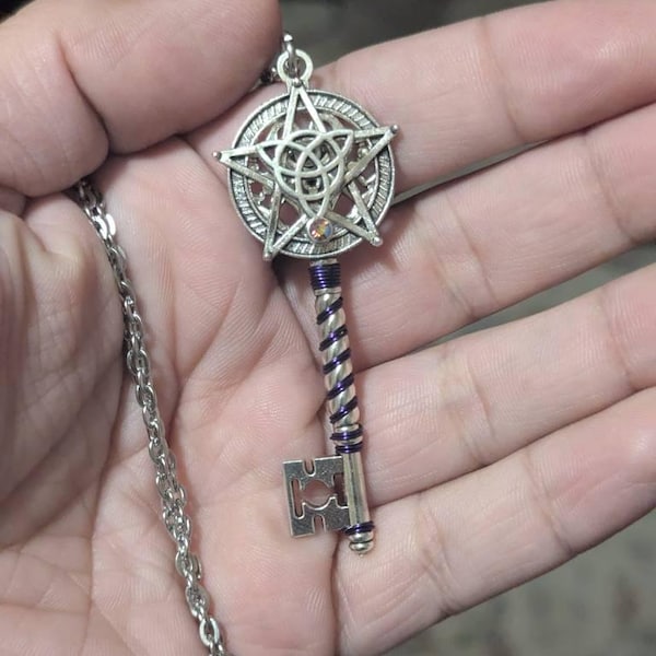 Pentacle Key Pendant / Wiccan Jewelry / Pagan Jewelry - Etsy