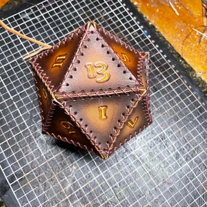 PDF Pattern: Leather D20 Dice Bag. Files to Cut by Hand or With a Laser ...