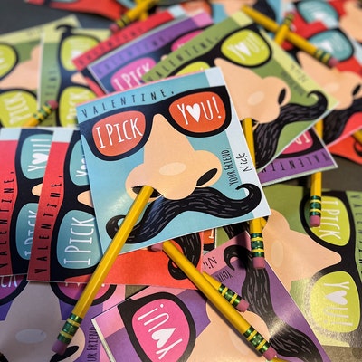 Funny Nose Picking Valentines Classroom Pencil Holder Valentines ...