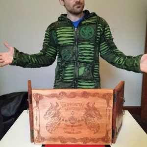 Custom Dungeon Master Screen Wooden RPG Screen Gift Table - Etsy