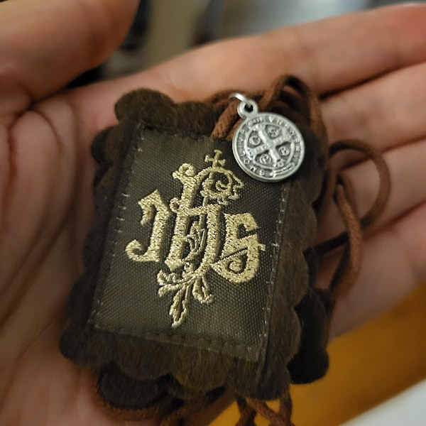 Authentic Stone From the Tomb of the Nativity in a Gold Angelic Relic ...