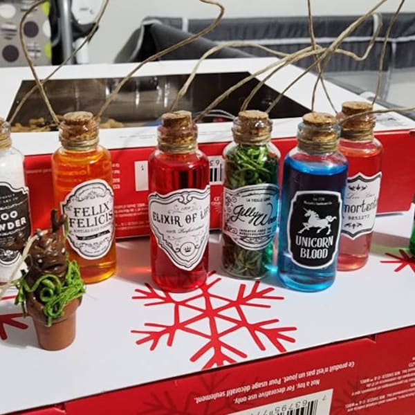 Wizarding HP Fandom Potions. These Magical Decor Pieces Come in 3 ...