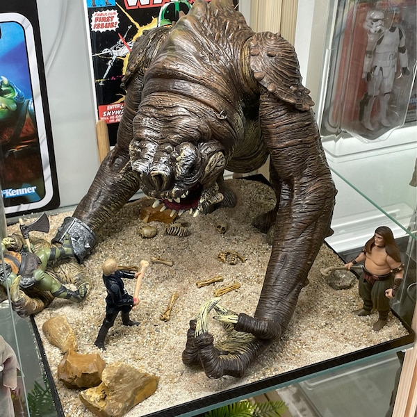 Mini Skulls - Mini Bone - Skull Figure - Big Pile of Bones 12th Scale ...