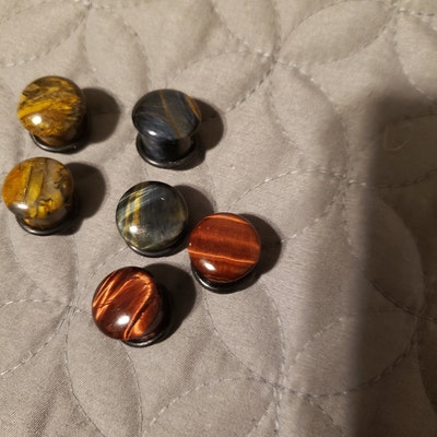 PAIR of Single Flare Tiger Iron Organic Stone Plugs With O-rings Gauges ...