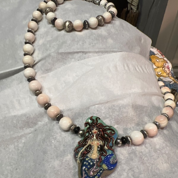 AAA Queen Conch, Natural Pink Queen Conch Shell Smooth Round Ball ...