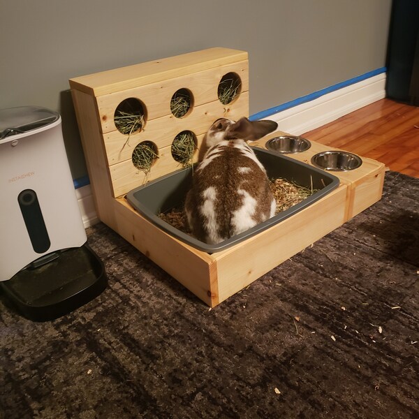 Rabbit Hay Feeder With Litter Box, Litter Pan & Hay Feeding Station ...