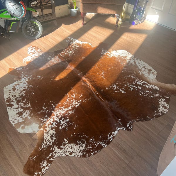 Genuine Cowhide Rugs - Exotic Cow Skin Rugs - Brown and White Hair-on ...