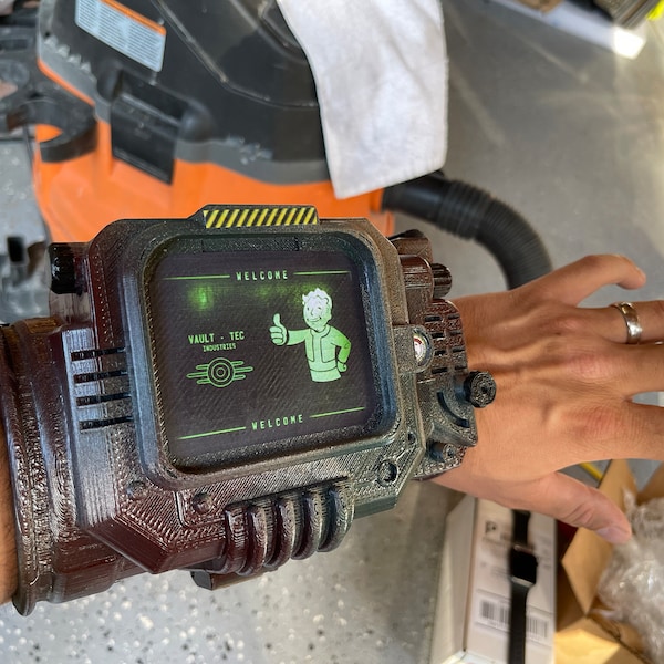 Pip Boy Mk IV - 3D Printed Pip-boy 3000 Mk IV - Fallout Cosplay ...