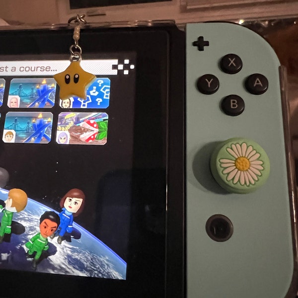 Super Mario Invincibility Star Dust Plug Phone Charm, for iPhone or ...
