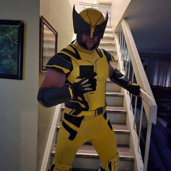 Armored Wolverine Helmet HQ Resin - Etsy
