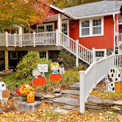 Sally Brown / Welcome Great Pumpkin Yard Sign / Peanuts Yard - Etsy