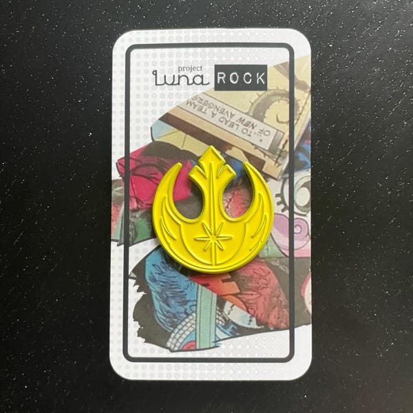 Upcycled Comic Book 6"x6" Mini Enamel Pin Board - Spongebob - Etsy