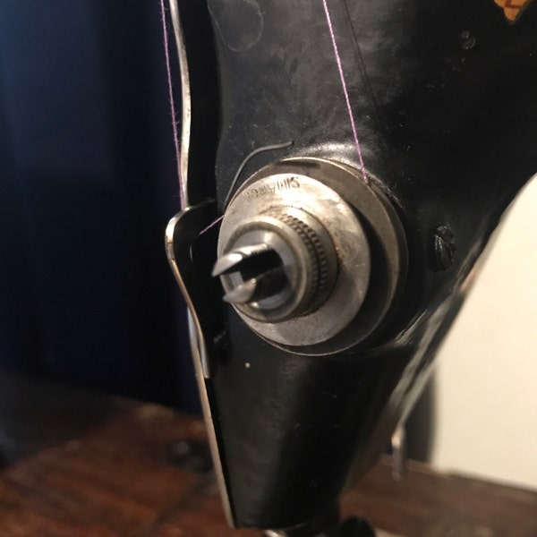 Vintage Original Singer Sewing Machine Chain Stitch Needle Plate 21313 ...