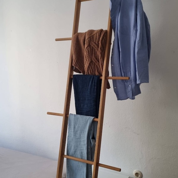 Handmade Wooden Clothes Ladder: Modern Towel Rack, Stummer Diener (160 ...