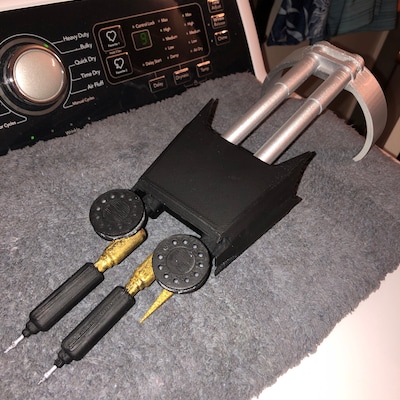 GRAPPLE GAUNTLET Superhero Prop 3D Printed Replica - Etsy UK
