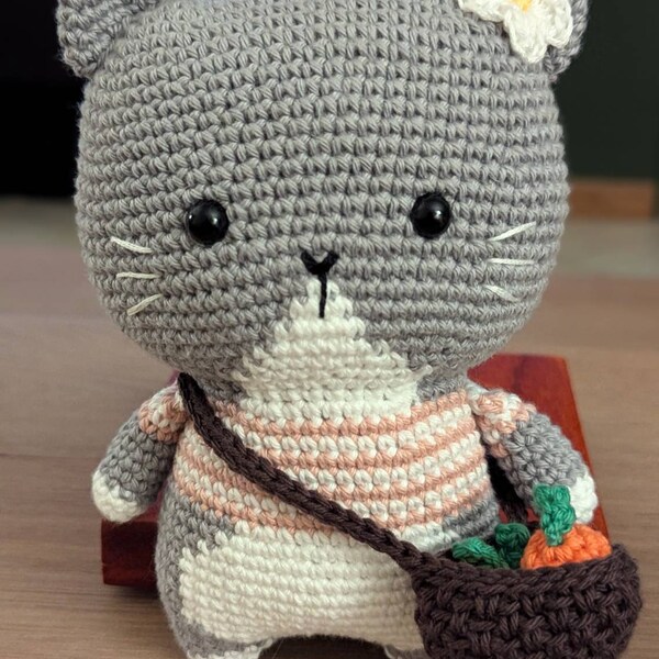 Crochet Pattern - Catloaf in the Box - Calico + Bicolor Cat Amigurumi ...