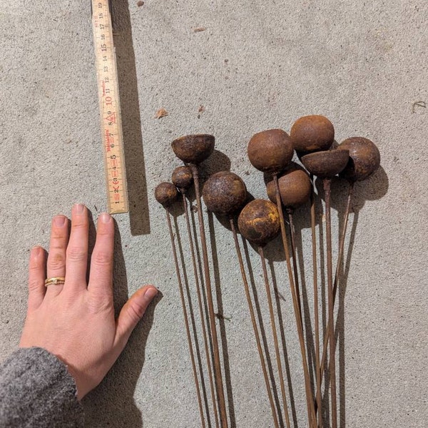 Big Rusty Metal Wall Decor, Rusty Metal Wall Hanging, Cast Iron Wall ...