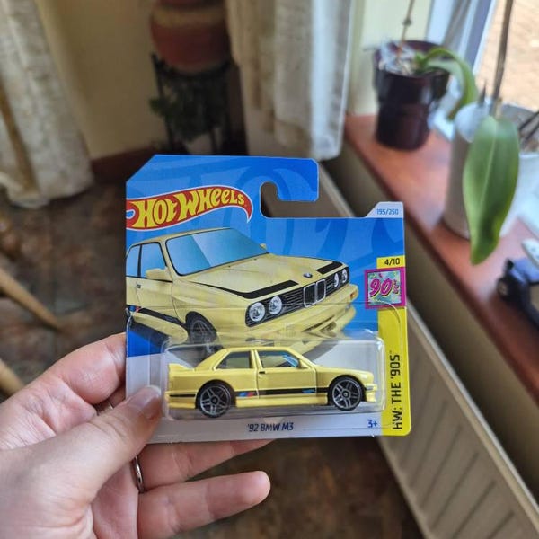 Hot Wheels - '17 Nissan GTR (R35) Guaczilla - Green - Etsy UK