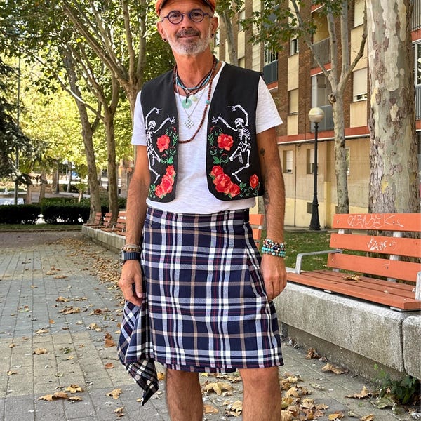 Green Vest With Floral Embroidery - Spanish Flowers - Handcrafted From ...