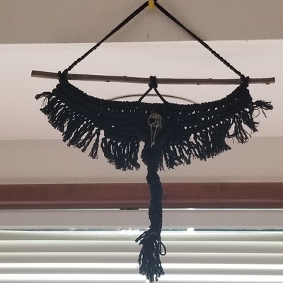 Crow Macrame Wall Hanging the Morrigu Crow - Etsy