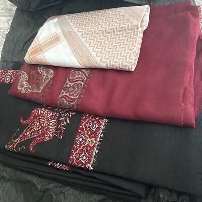 Very Rare Authentic Premium Red and Cream Saudi Shemagh Classic Scarf ...