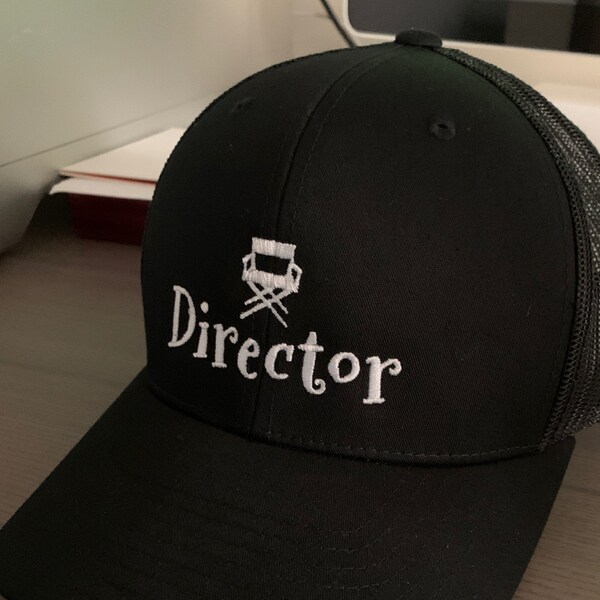 Crow and Raven Peanut Necklace, Blackberry Hat, Funny Bird Glass ...