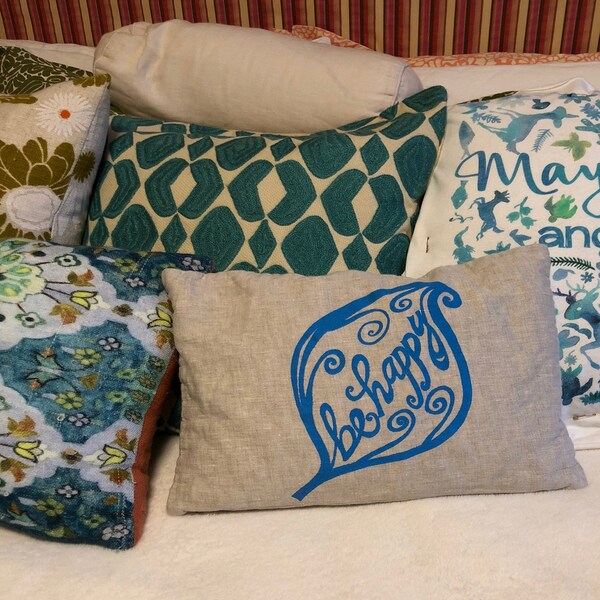 Pillow Cover - Cushion Cover - Be Happy Design - 12 X 16 Inches ...