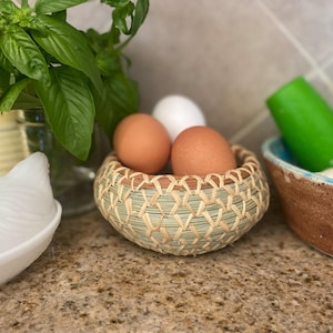 Martina / 2 Sizes /delicate Handwoven Basket - Etsy