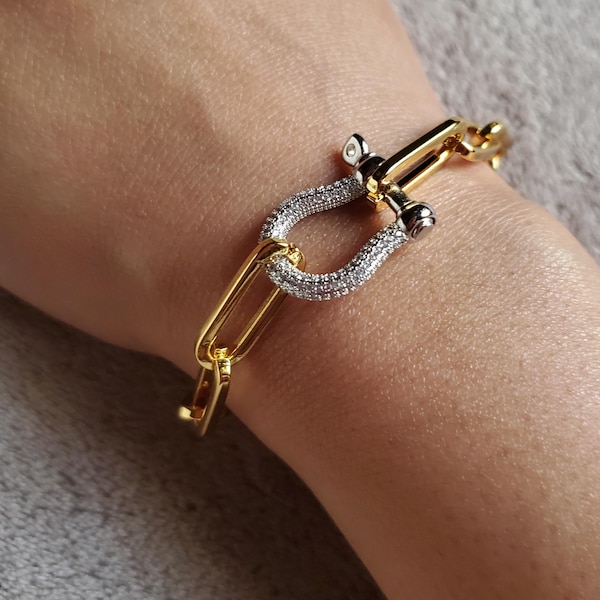 Gold Paperclip Chain Bracelet: CZ Diamond Horseshoe Shackle - Etsy